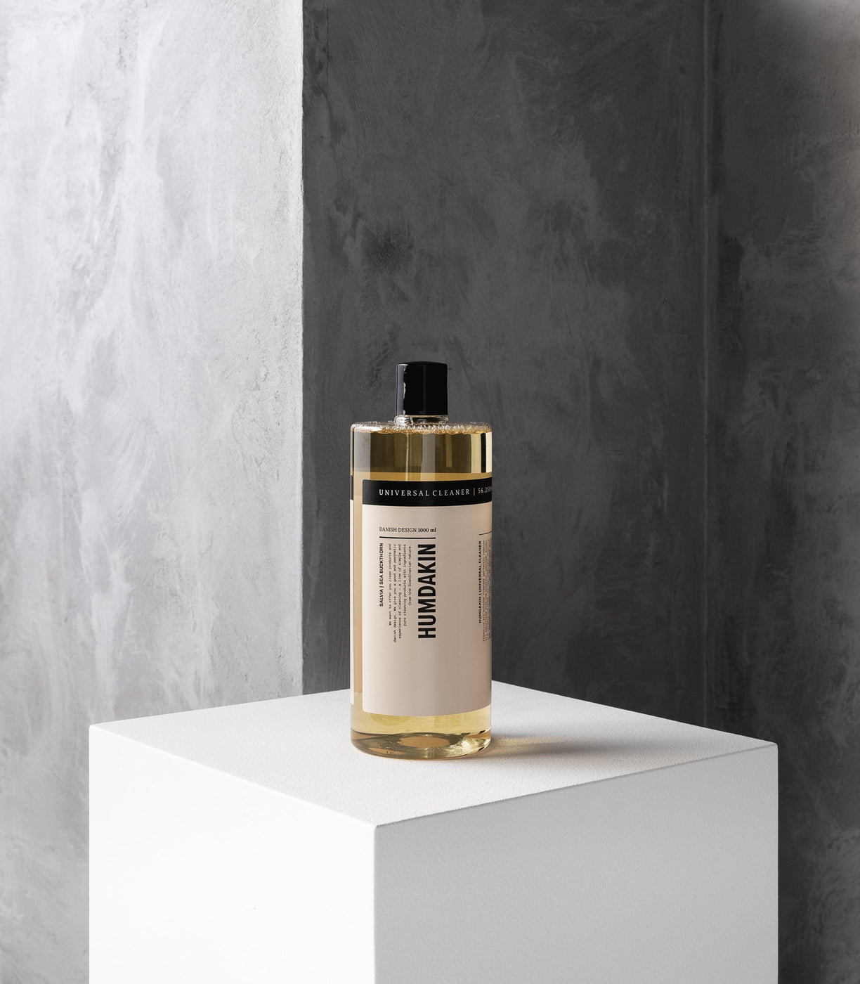 01 Universal Cleaner – M Collection Home + Design
